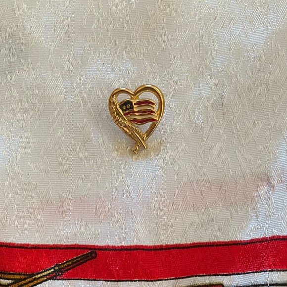 Jewelry | Vintage American Flag Gold Heart Pin | Poshmark